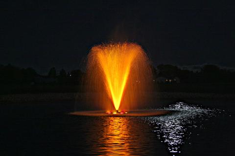 Master Series Fountain LED Light Sets | Jones Lake Management